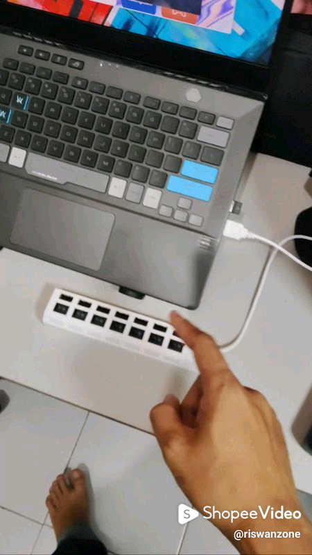 Yes ini USB HUB buat kalian yang port laptopnya kurang hehe | Shopee ...